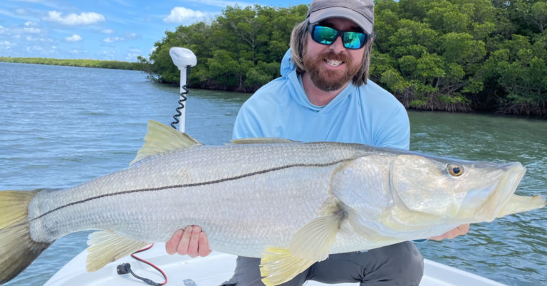 Pro Tactics For Hunting Trophy Redfish, Trout, & Snook
