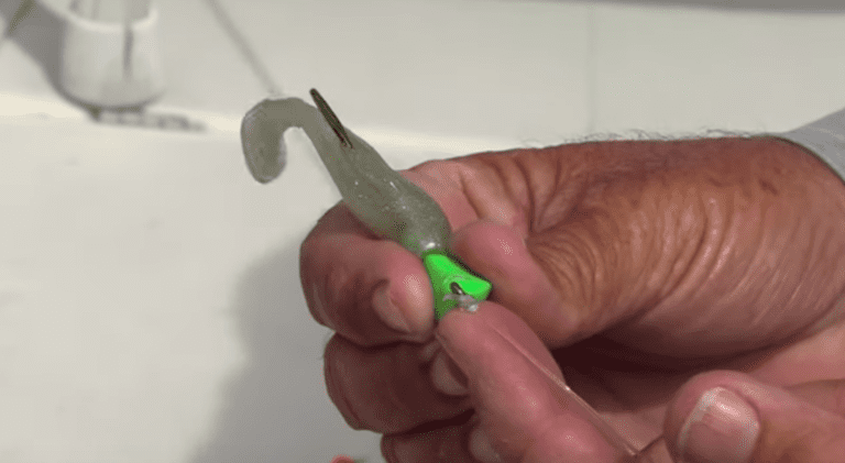 How To Rig A Popping Cork For Redfish (Best Knots, Corks & Rigs)