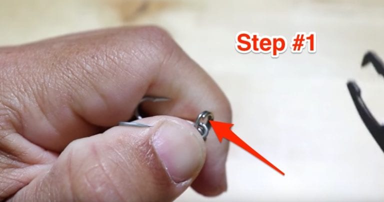 5 Steps To Quickly Replace Treble Hooks With Split Ring Pliers [VIDEO]